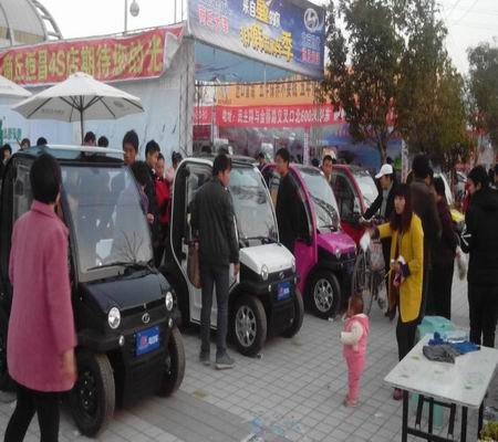 商丘春季车展现场售出8辆大阳CHOK_企业新闻大阳摩托